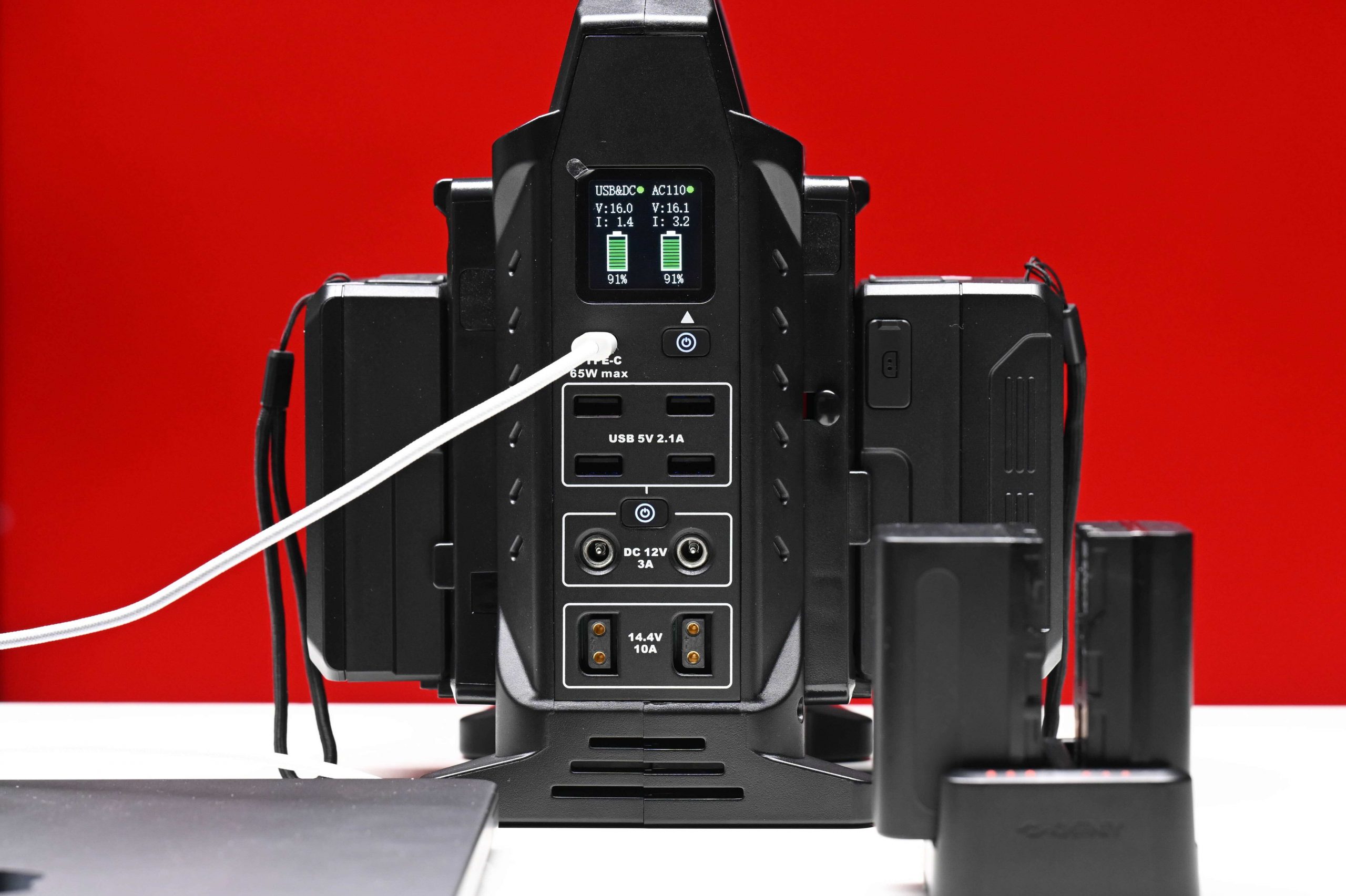 CAME TV Dual Battery Charger Power Inverter Power Strip 4059 - Newsshooter