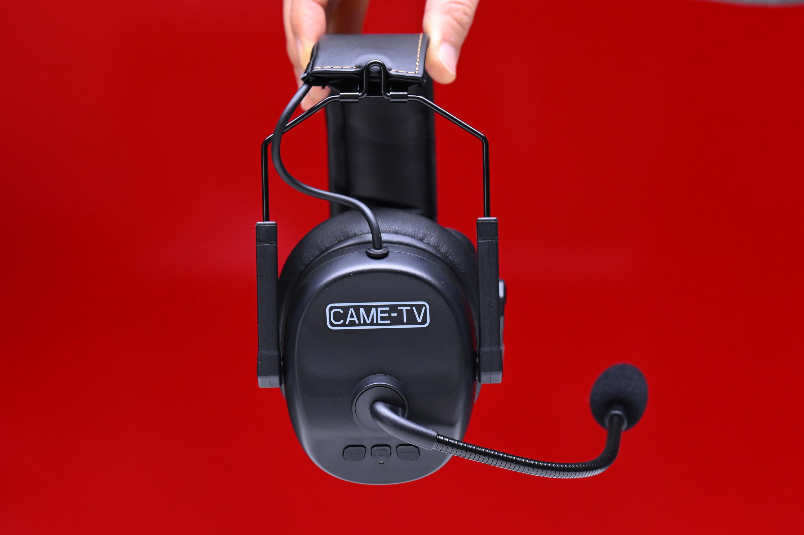 CAME-TV KUMINIK8 Digital Duplex Wireless Headset Review - Newsshooter