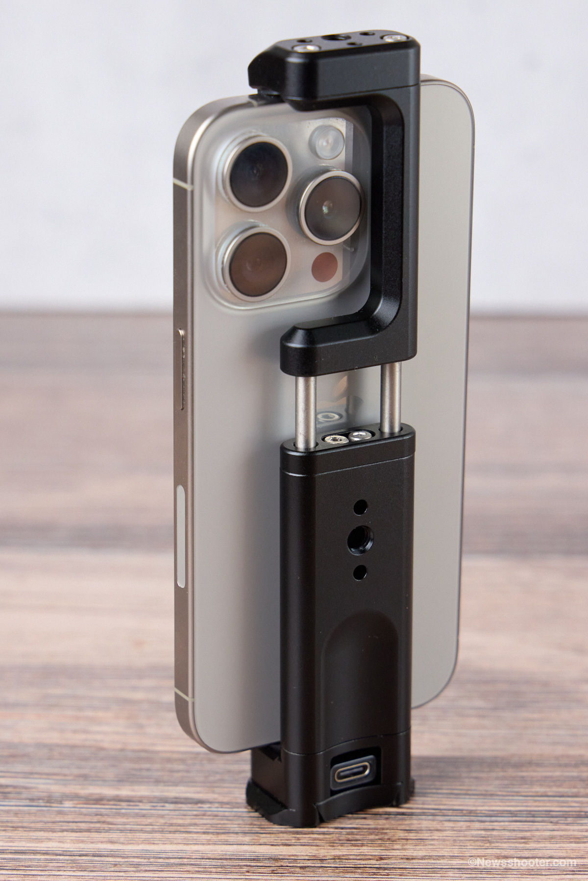 Stalman Clamp with iphone - Newsshooter