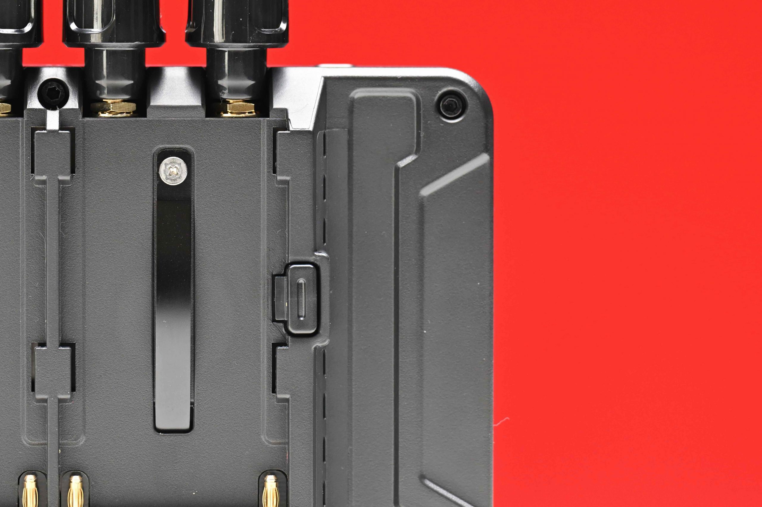 VAXIS Atom A5 SDI Review - Newsshooter