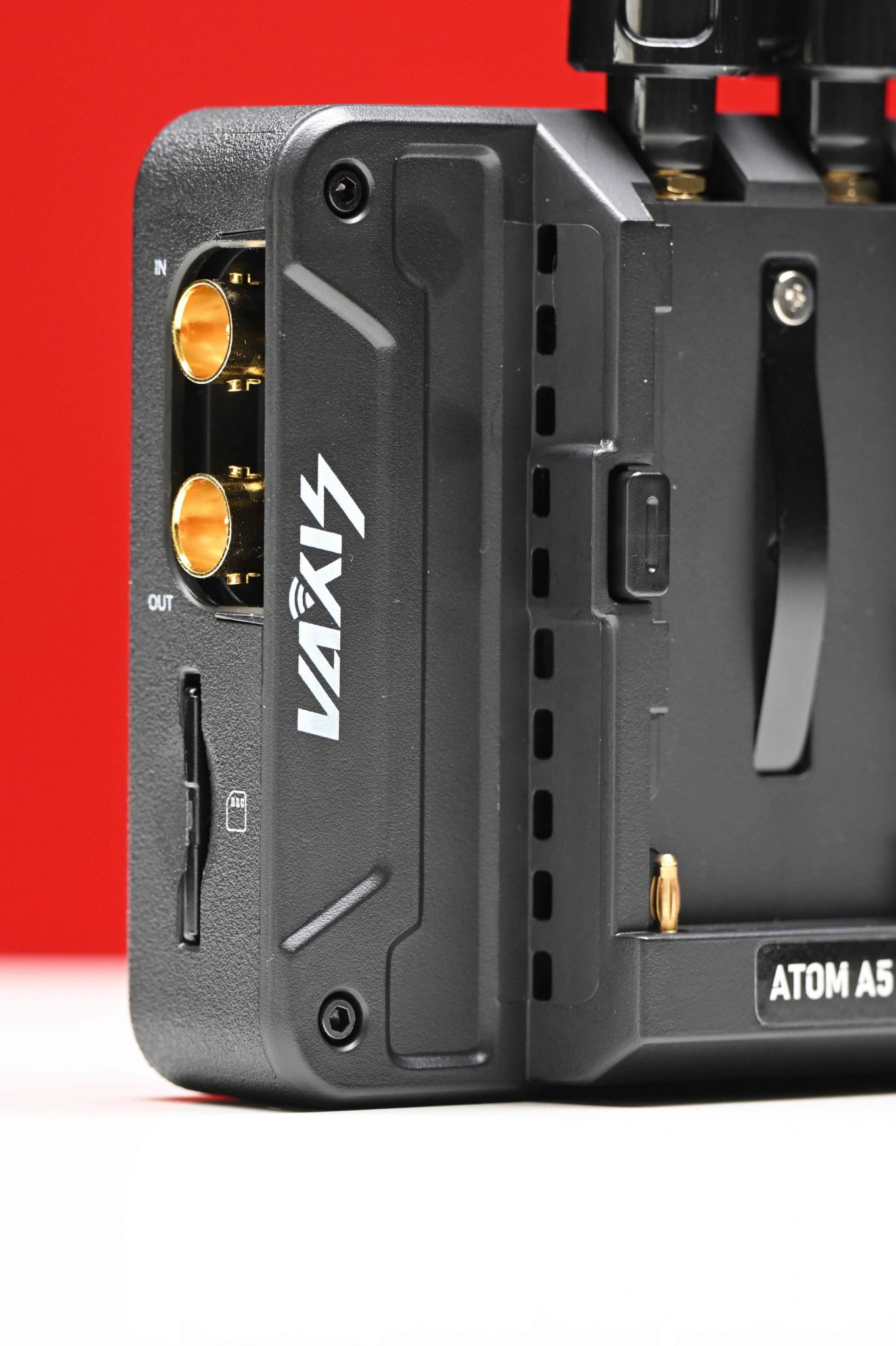 VAXIS Atom A5 SDI Review - Newsshooter