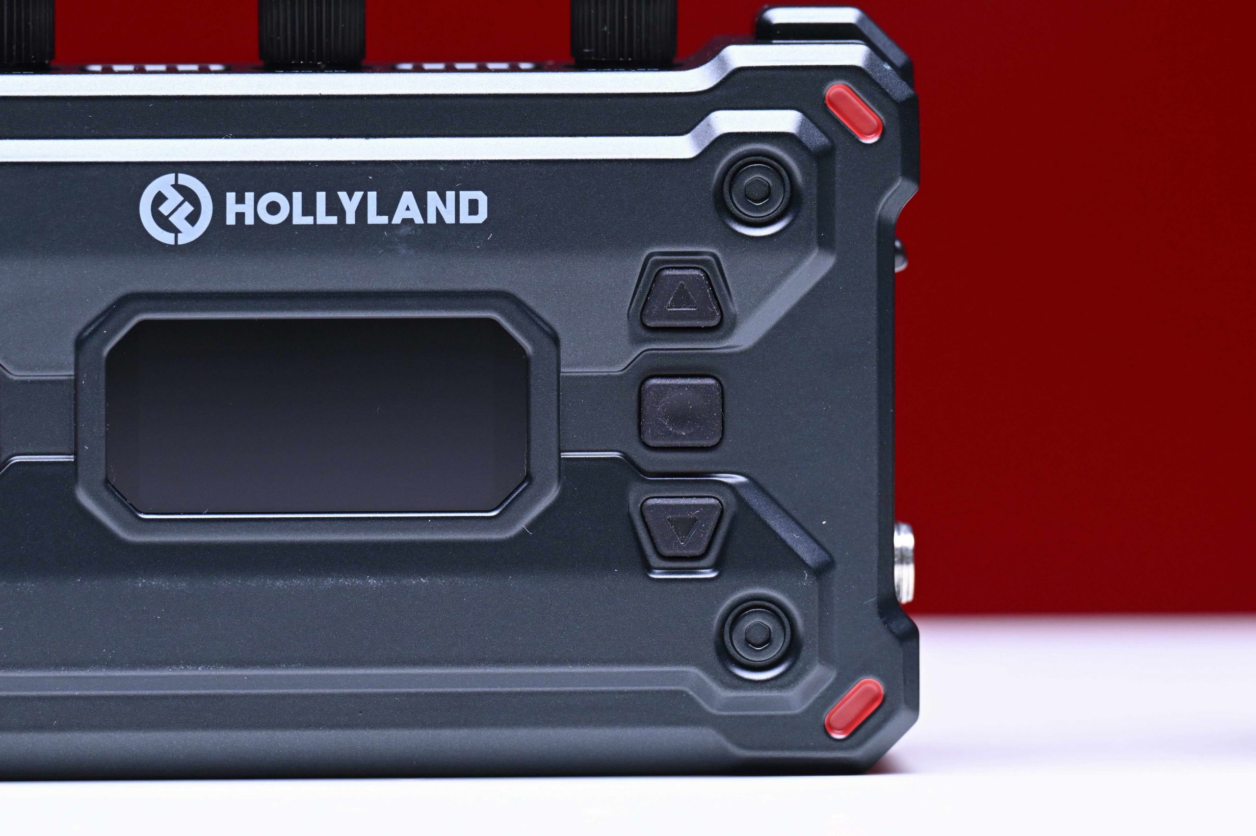 Hollyland Pyro S Wireless Video System Review - Newsshooter