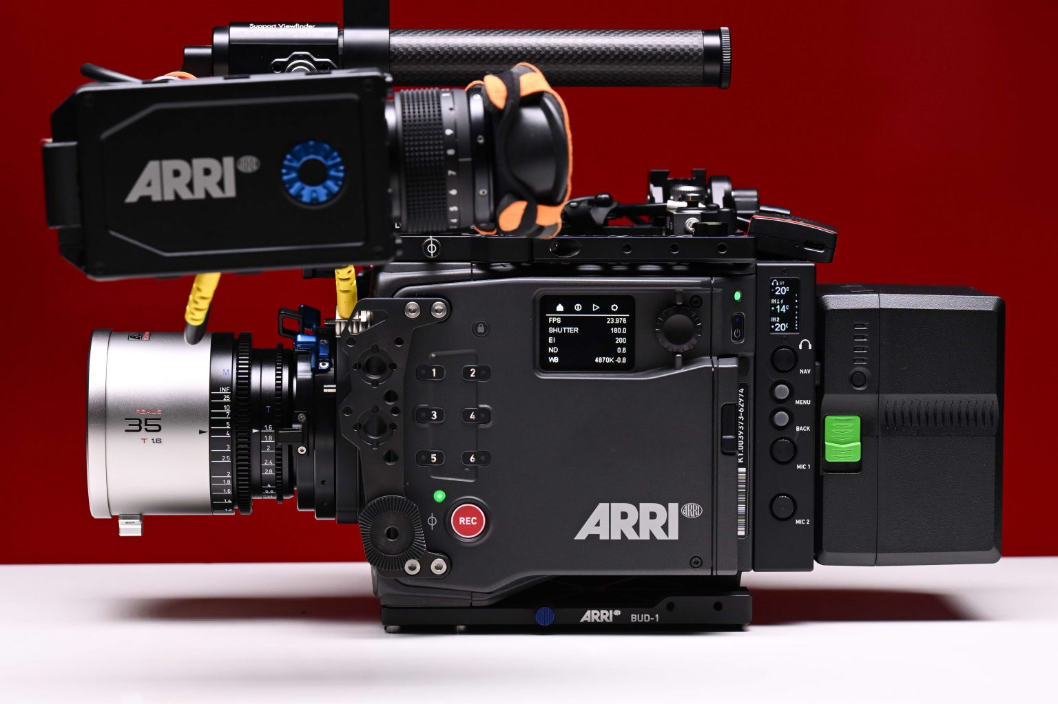 Blazar Remus S35 35mm T1 6 1 5x Anamorphic lens 7161 - Newsshooter