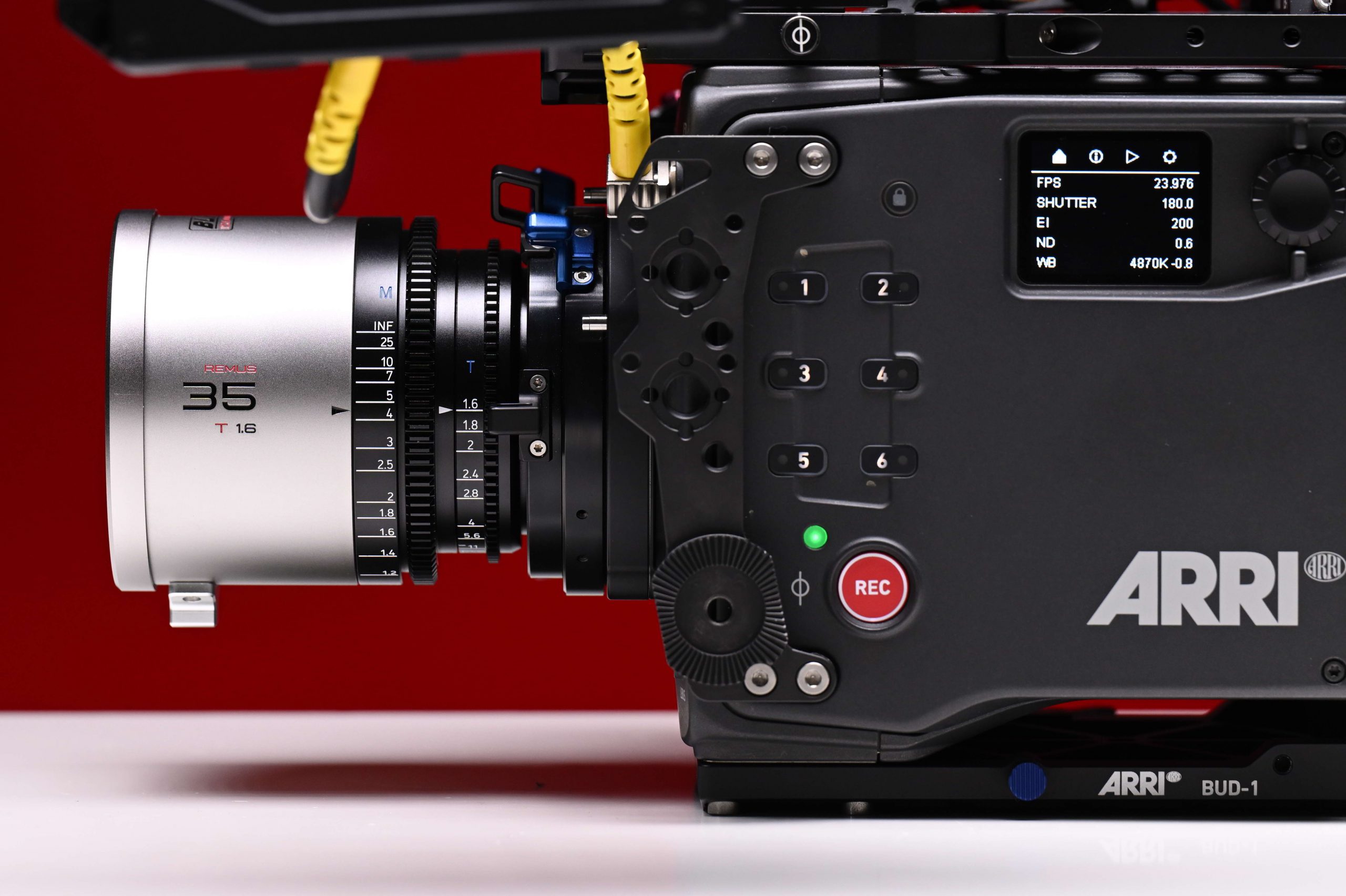 Blazar Remus S35 35mm T1.6 1.5x Anamorphic lens Review - Newsshooter