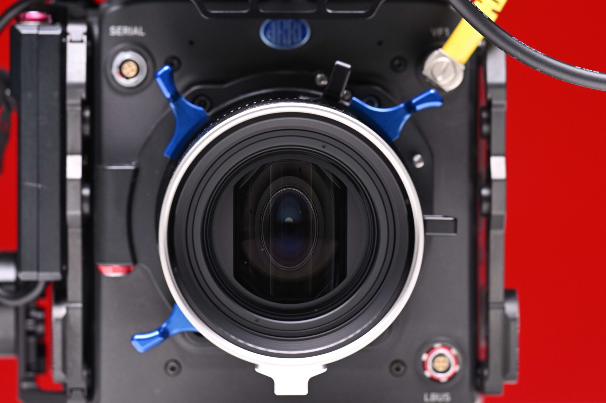 Blazar Remus S35 35mm T1 6 1 5x Anamorphic lens 7171 - Newsshooter