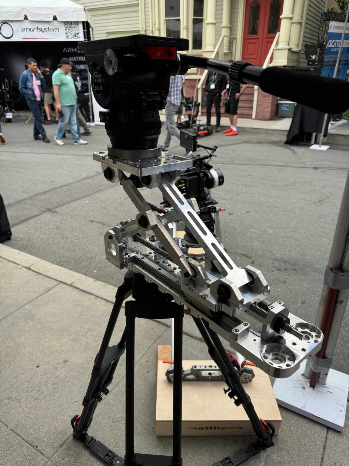 MYT Works Constellation Shooting Star & Verti-Lift - Newsshooter