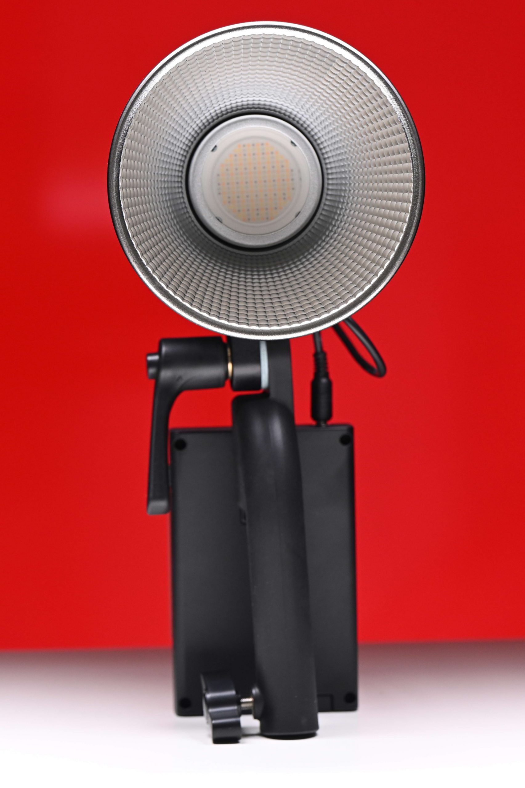 NEEWER MS60C 65W RGBWW LED Video Light 7335 - Newsshooter