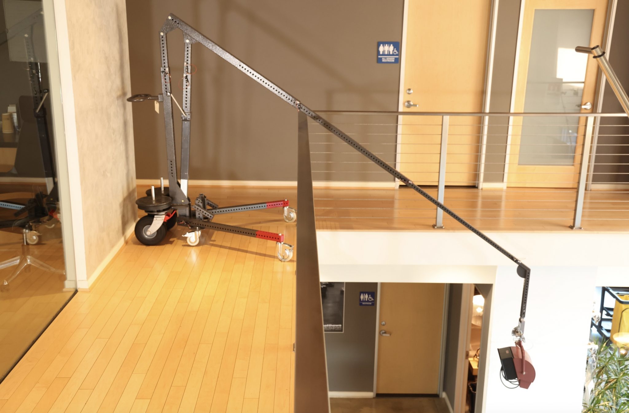 Matthews Studio Equipment Middle MAX Menace Arm - Newsshooter