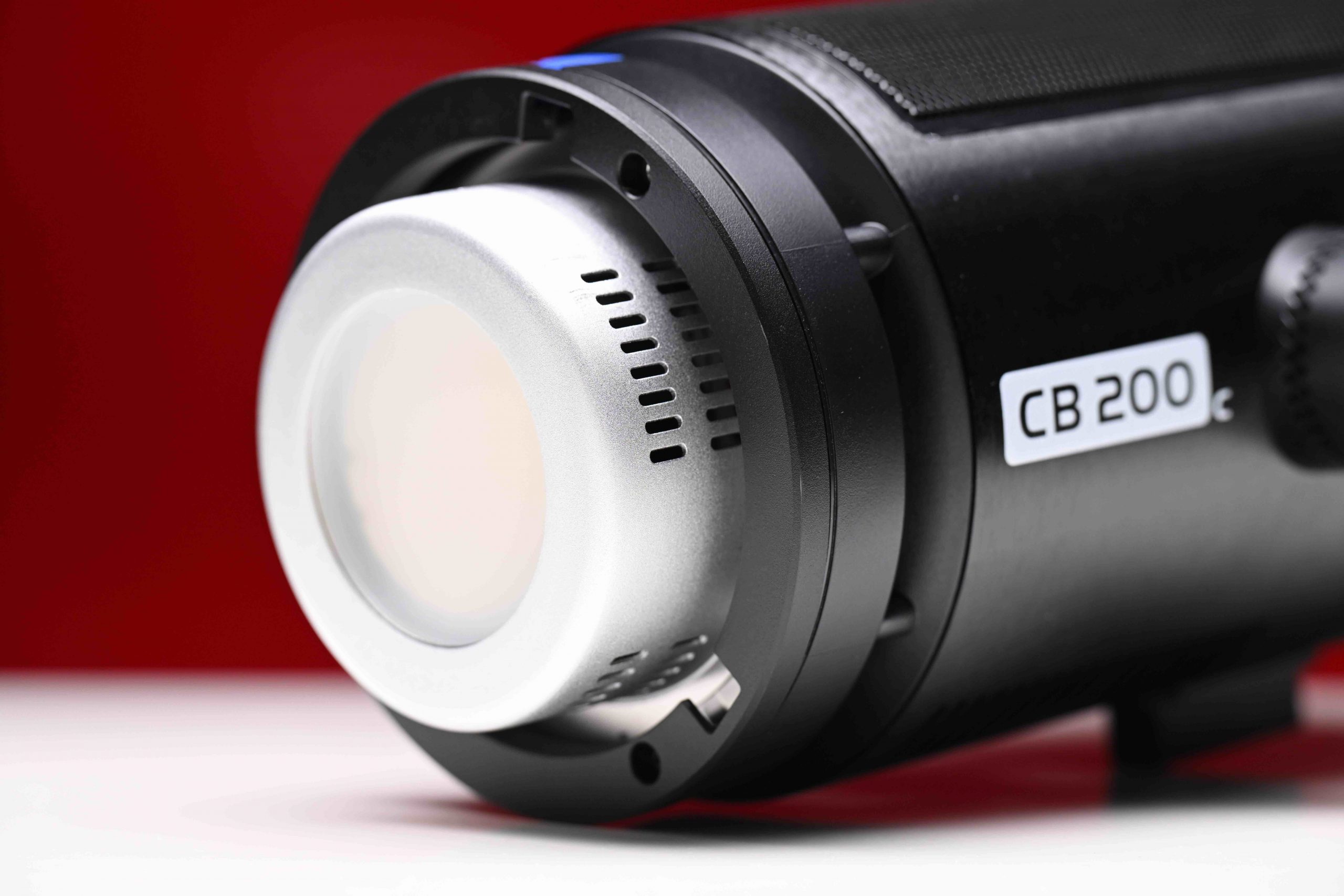 Lupo SuperpanelPro Dual Color Hard 60 7937 - Newsshooter