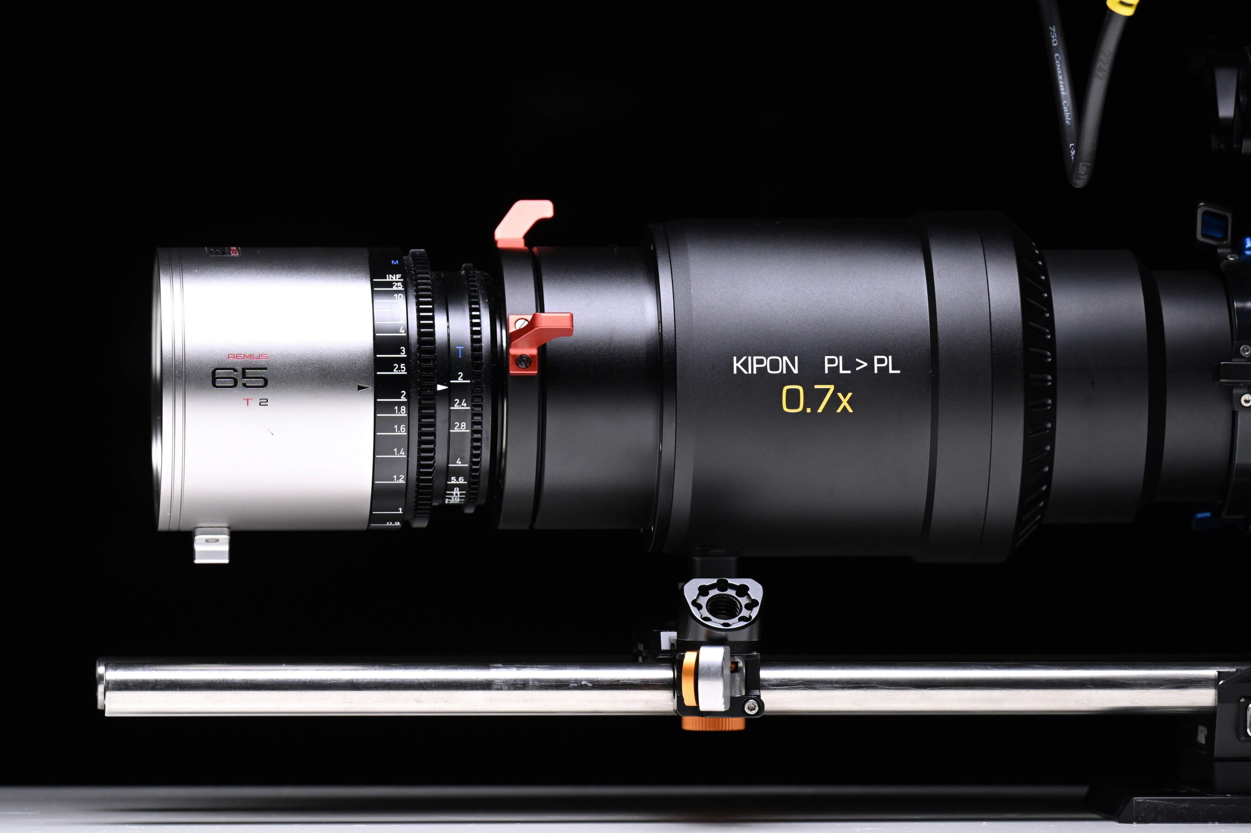 Kipon PL PL 0 7x Focal Reducer 10737 - Newsshooter