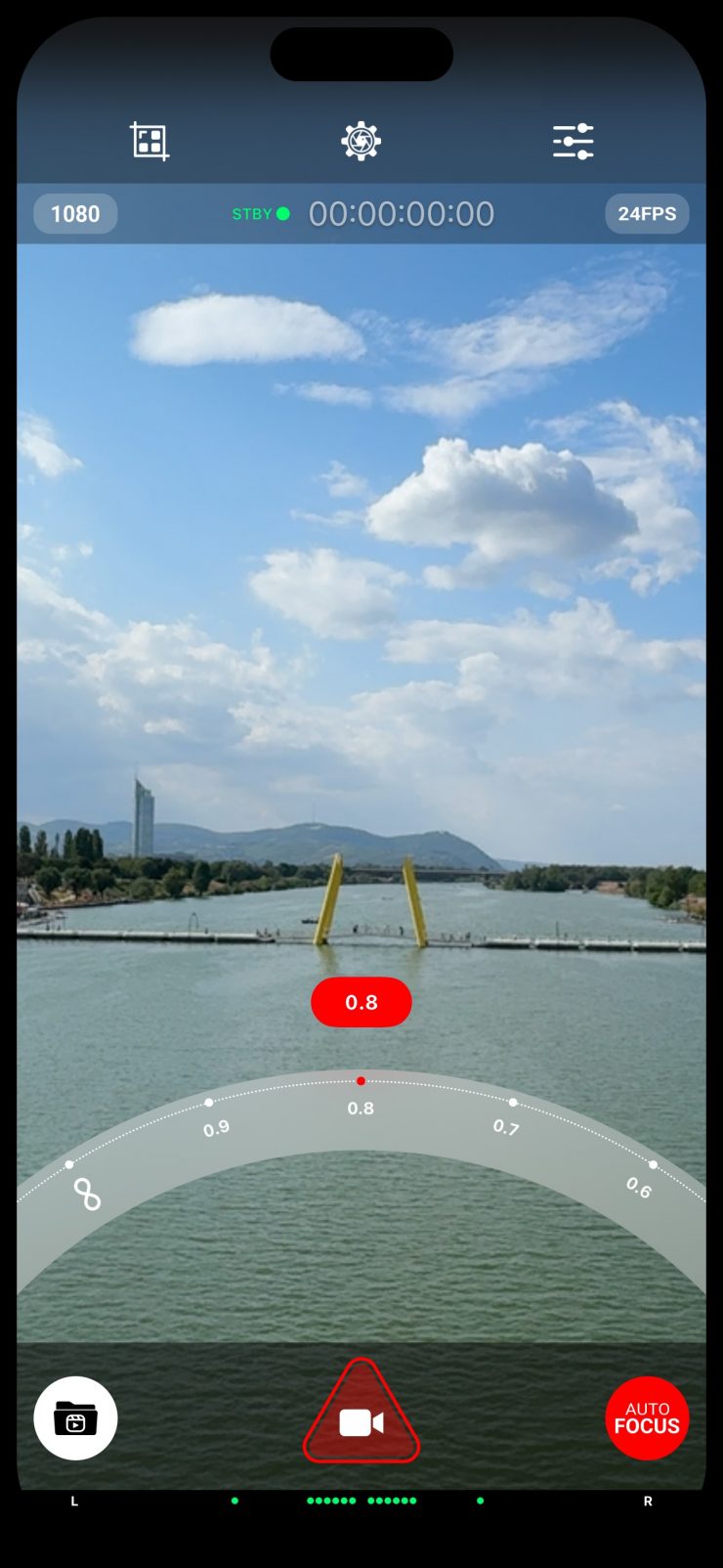 sr RAW UI 02 - Newsshooter