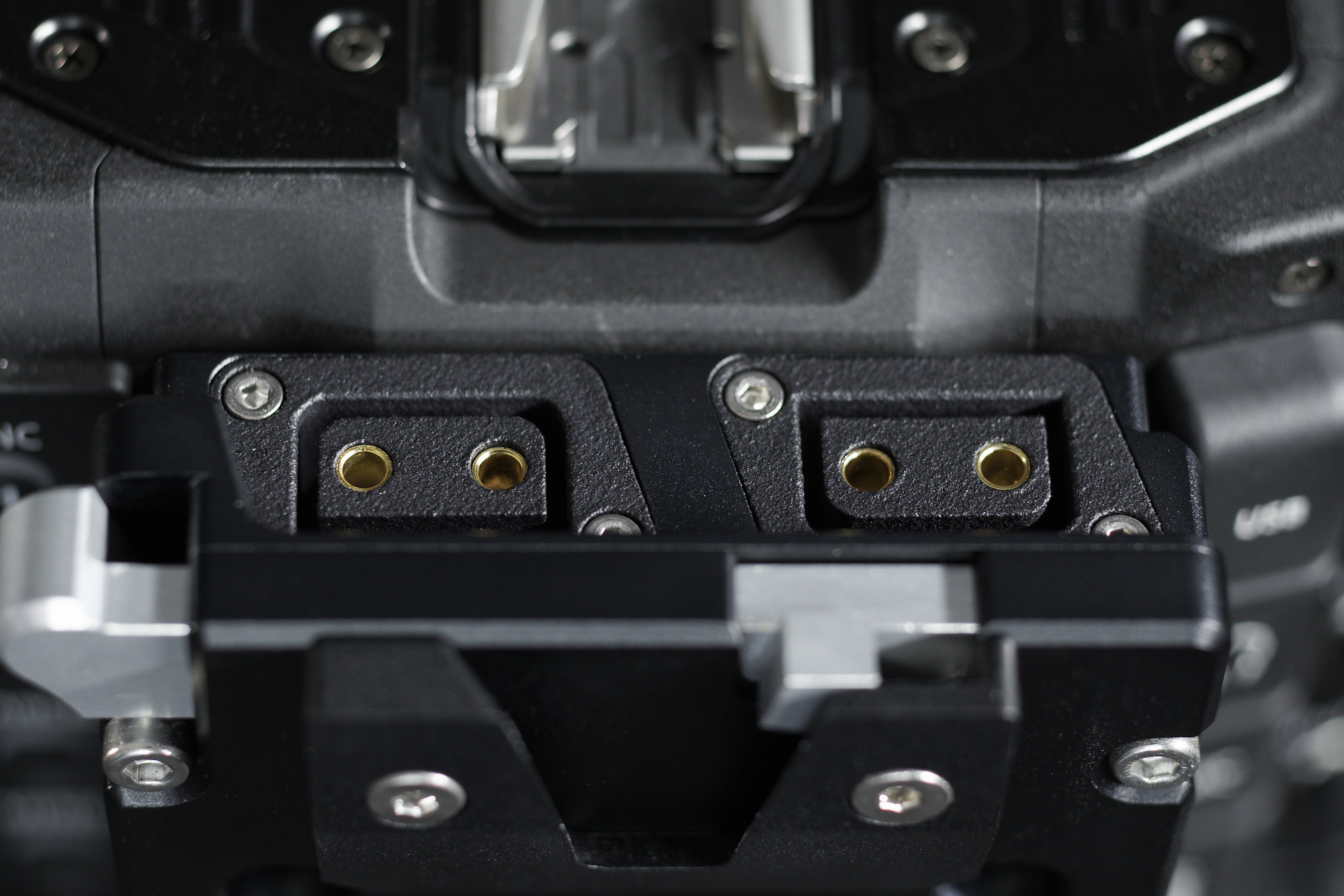 400 series aux 1 - Newsshooter