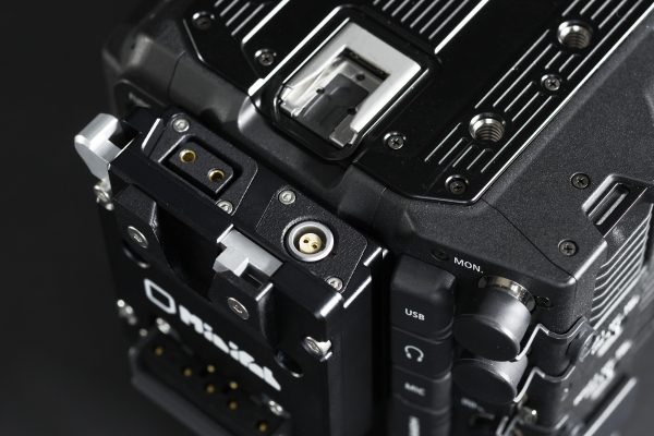 Minifab 400 Series Battery Plates for the Canon C400 - Newsshooter