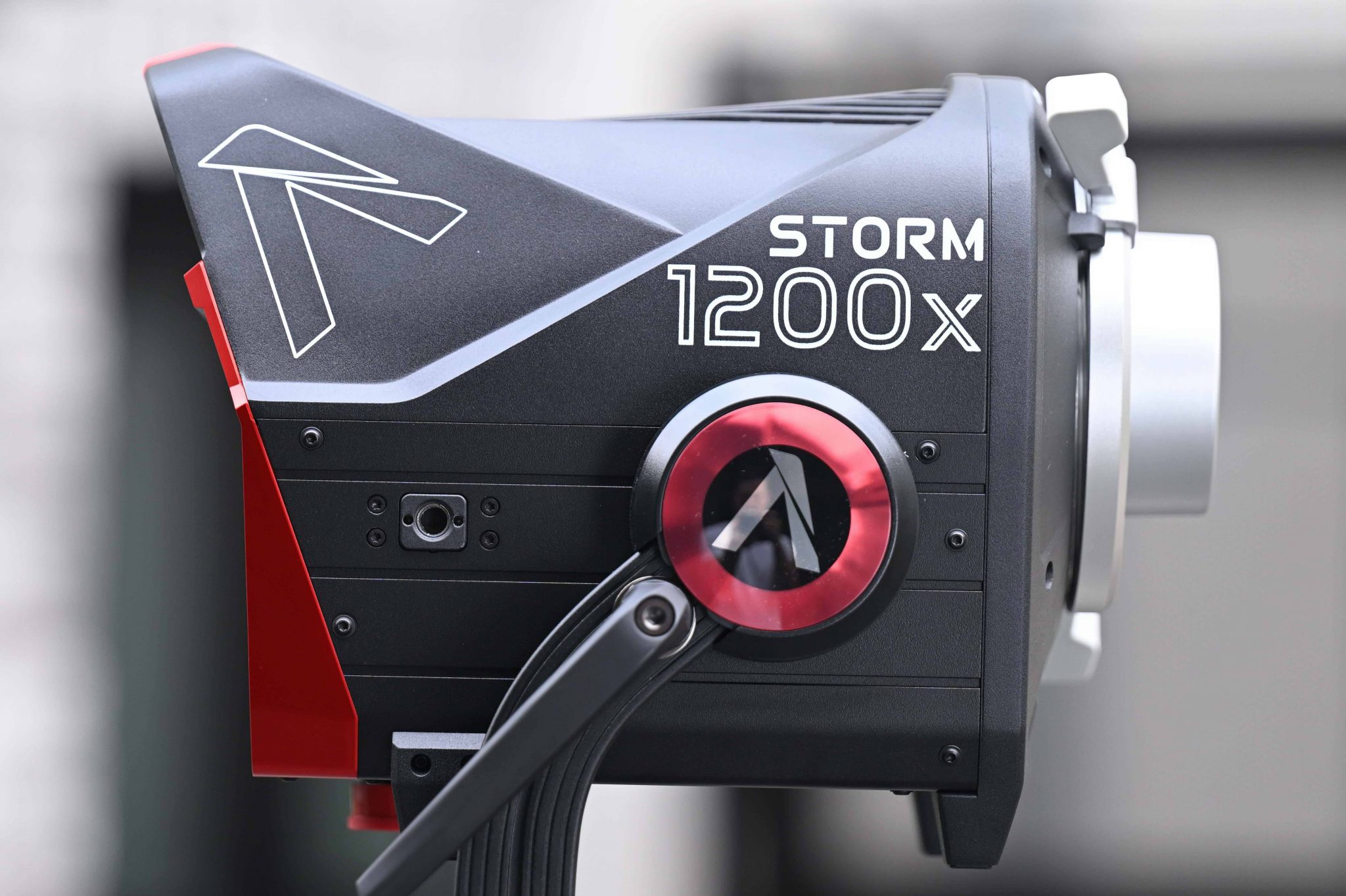 Aputure STORM 1200x Review - Newsshooter