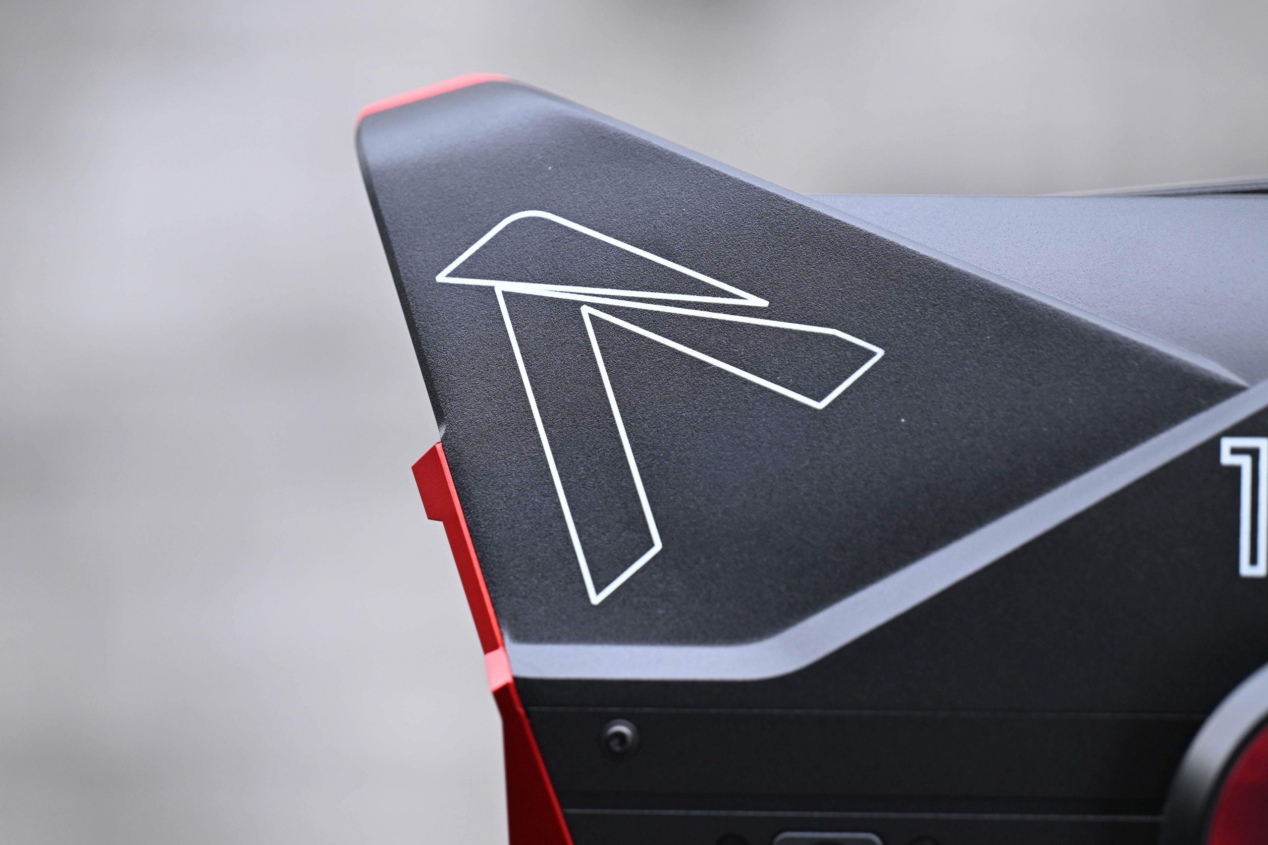 Aputure STORM 1200x 12240 - Newsshooter