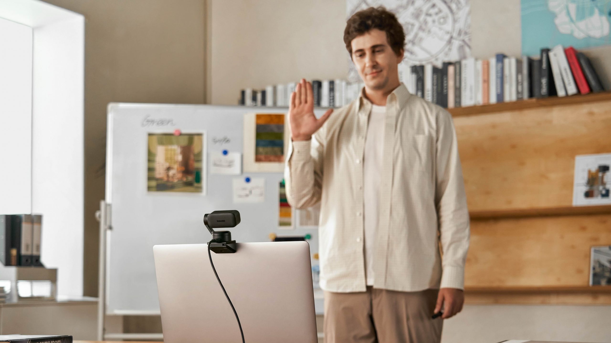 Gesture Control Education - Newsshooter