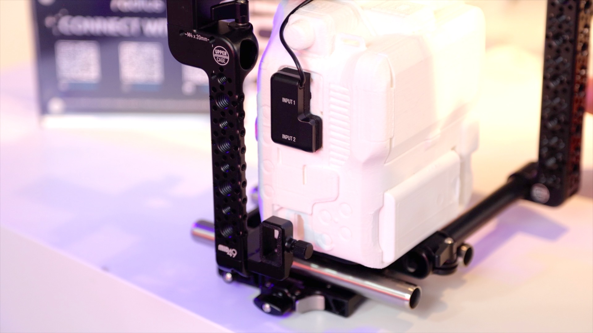 Mid49 C80 cage pic02 - Newsshooter