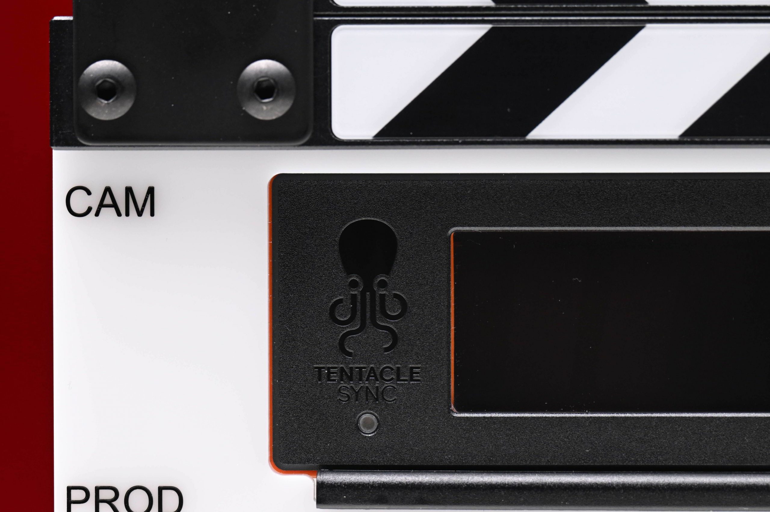 Tentacle Sync TIMEBAR Timecode Slate Review - Newsshooter