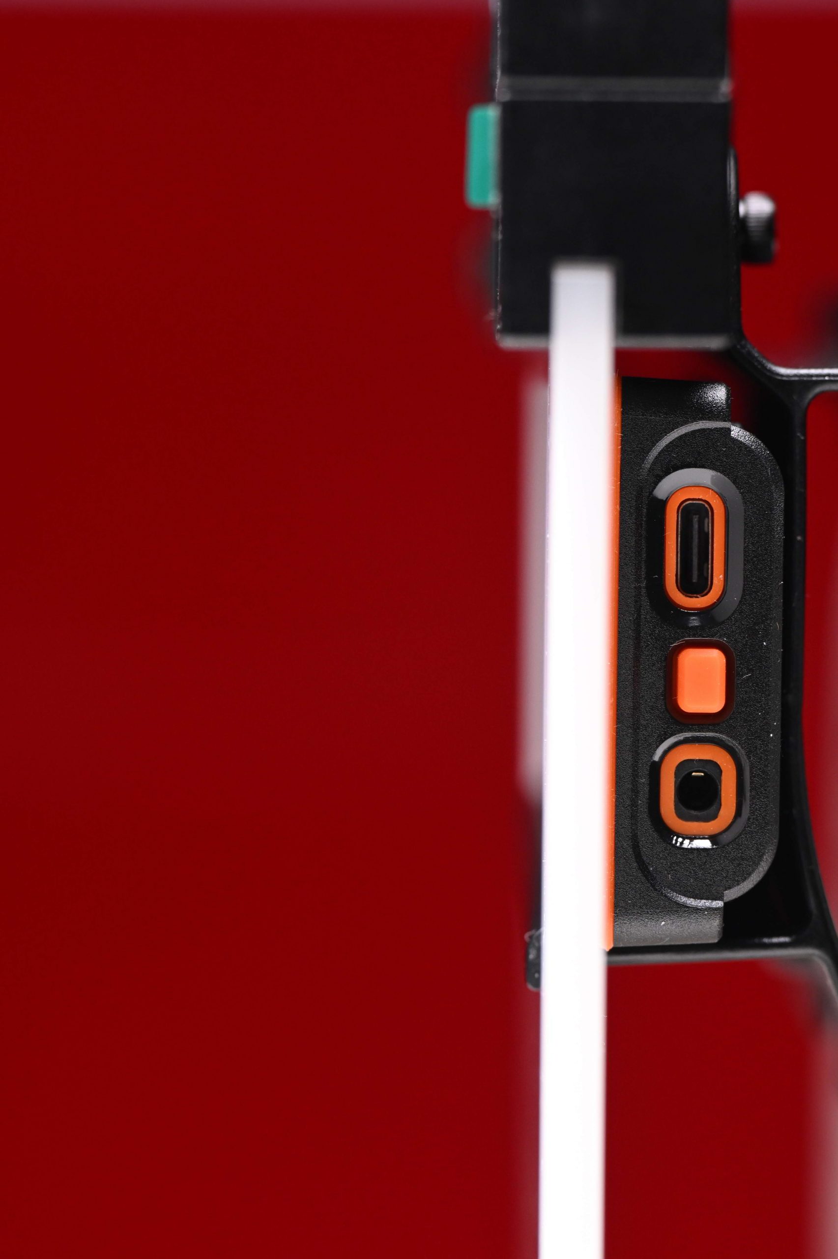 Tentacle Sync TIMEBAR Timecode Slate Review - Newsshooter