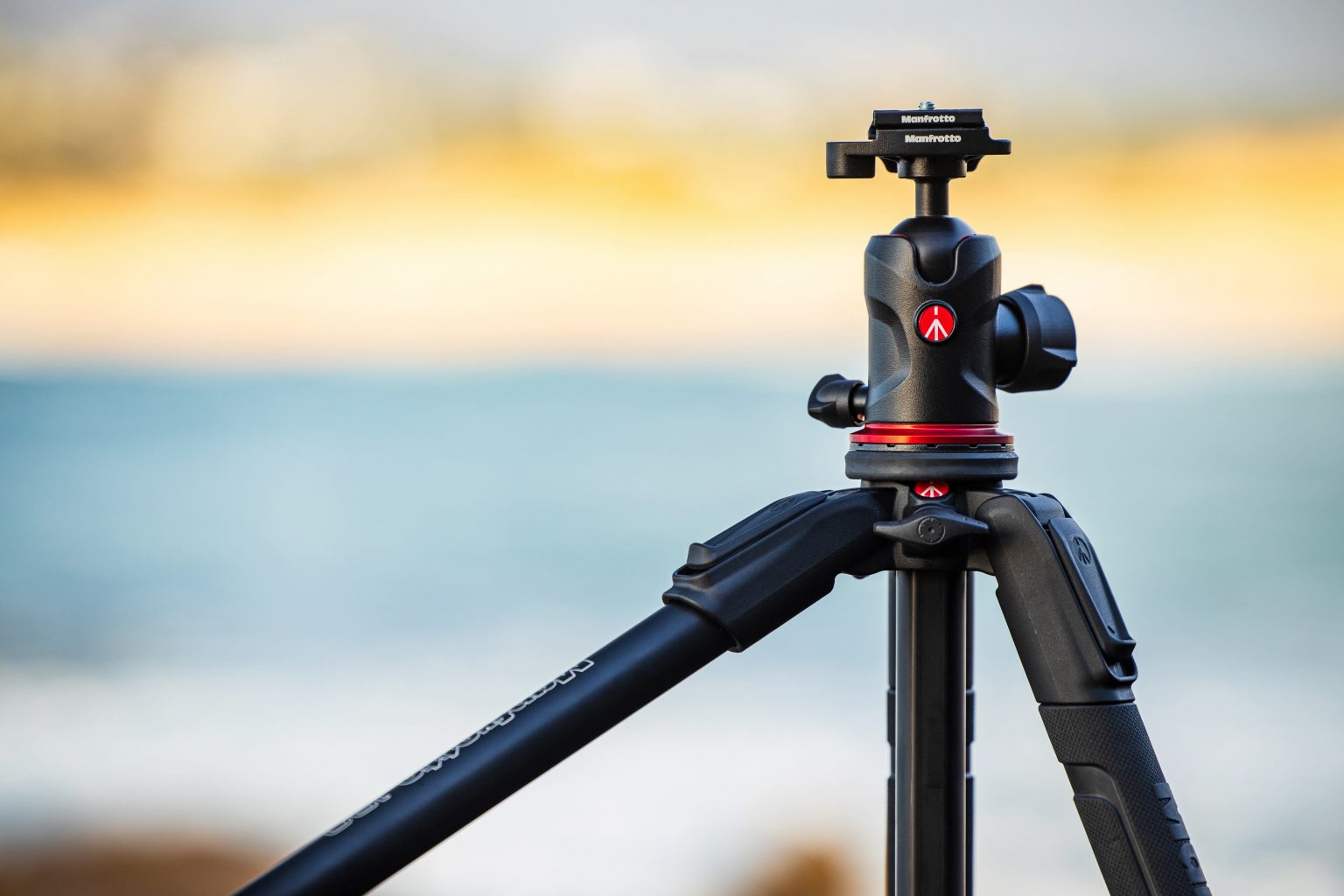 Emotional Image Manfrotto 190 Photo Philip Thurston 17 - Newsshooter