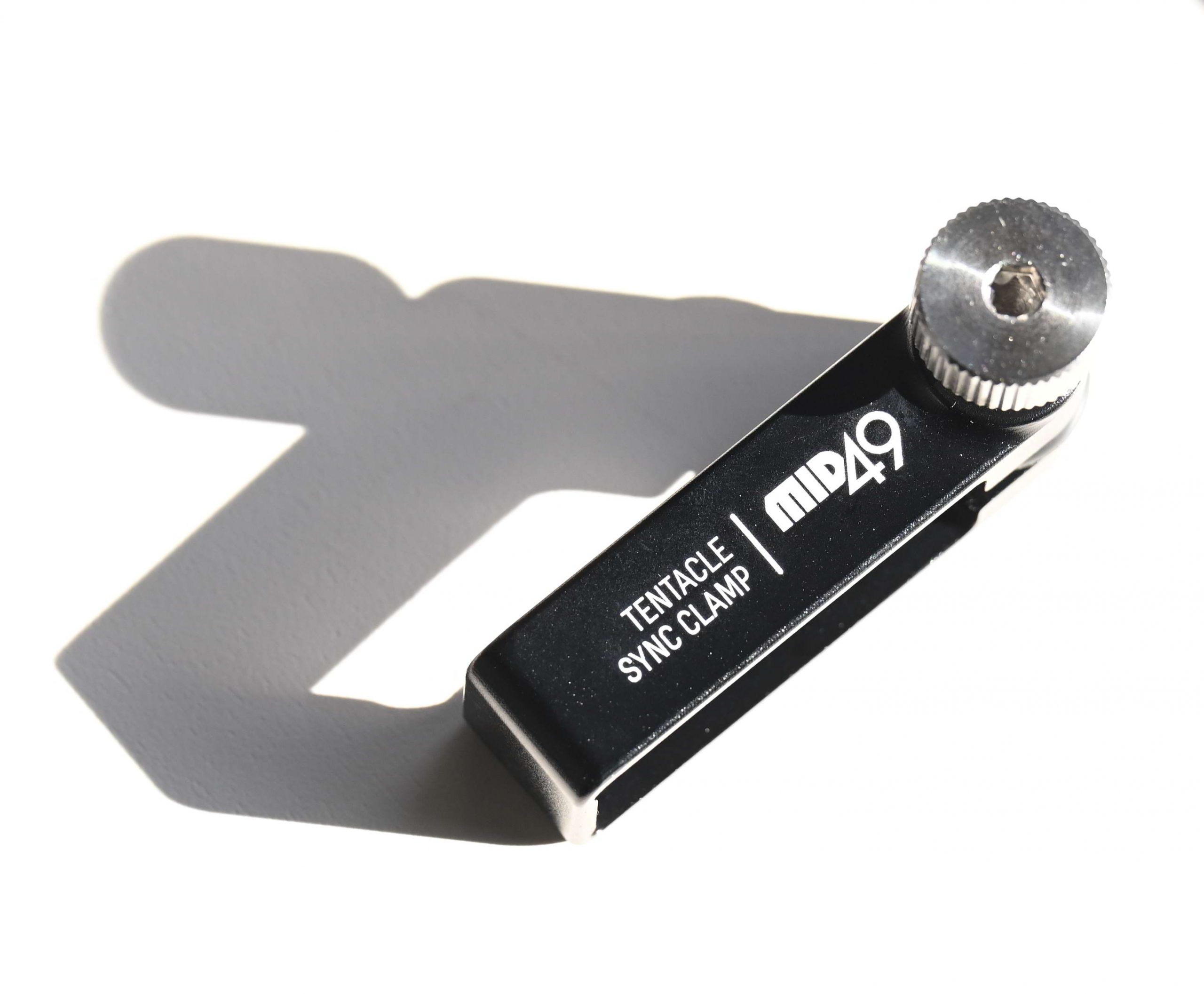 MID49 Tentacle Sync Track E Clamp 17515 - Newsshooter