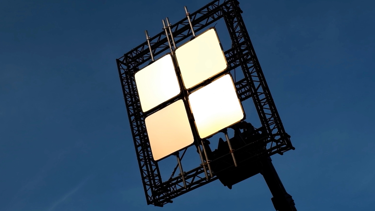 Lightbridge C-100 Grid System - Newsshooter