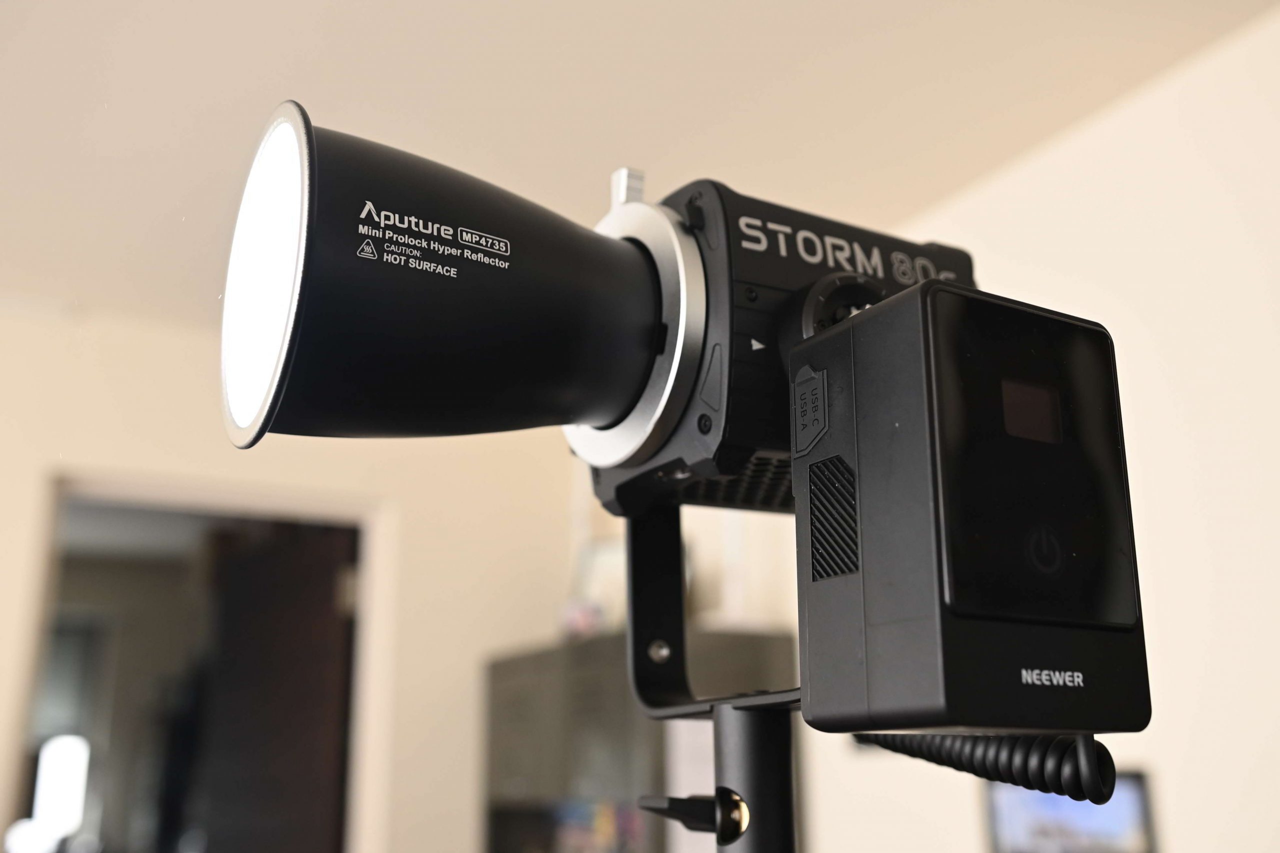 Aputure STORM 80c 19780 - Newsshooter