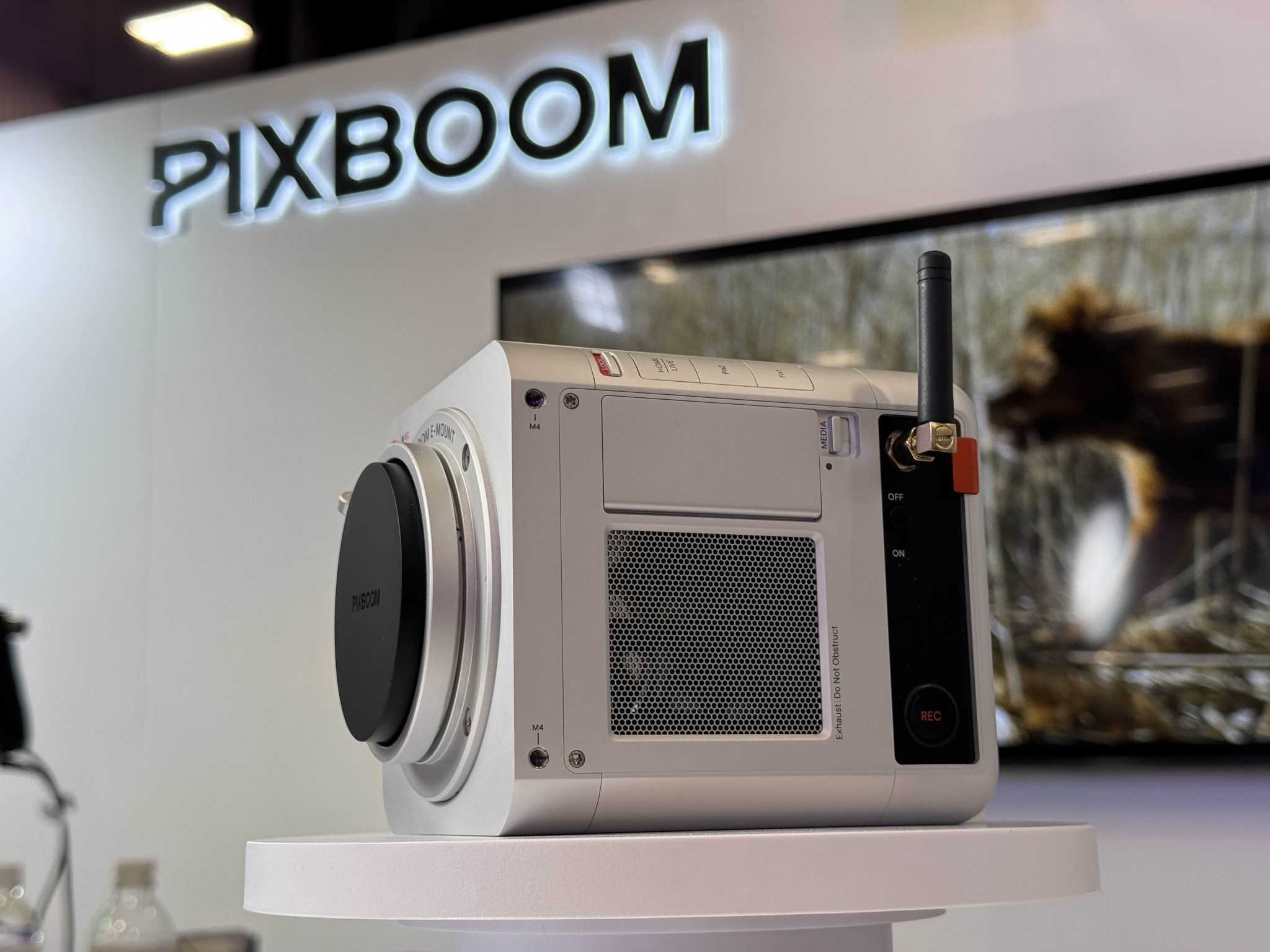PIXBOOM Spark High Speed camera– 4K 1000fps, & 2K 1800fps - Newsshooter