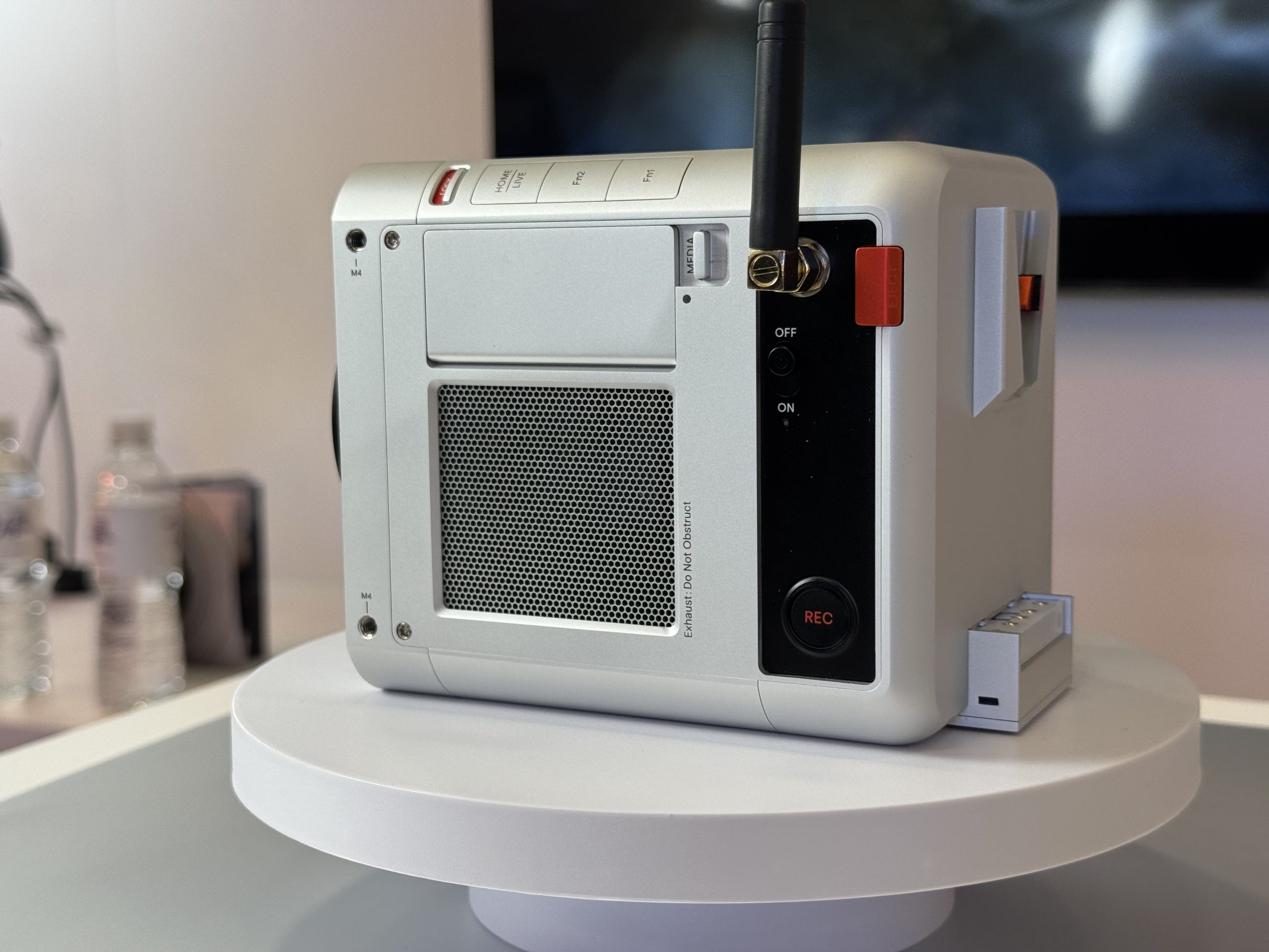 PIXBOOM Spark High Speed camera– 4K 1000fps, & 2K 1800fps - Newsshooter