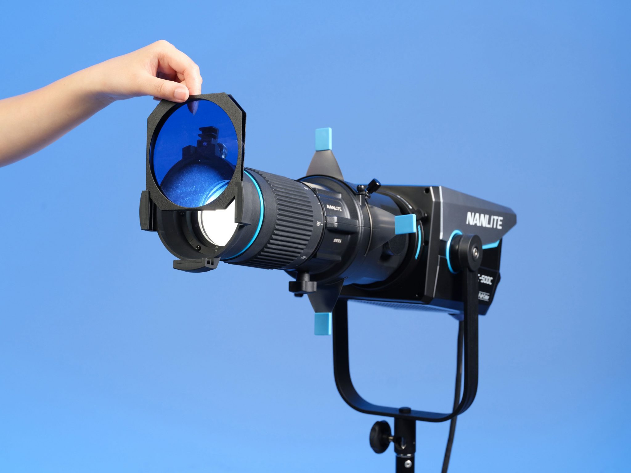 NANLITE Bowens Mount Projection Attachment 25°-45° - Newsshooter