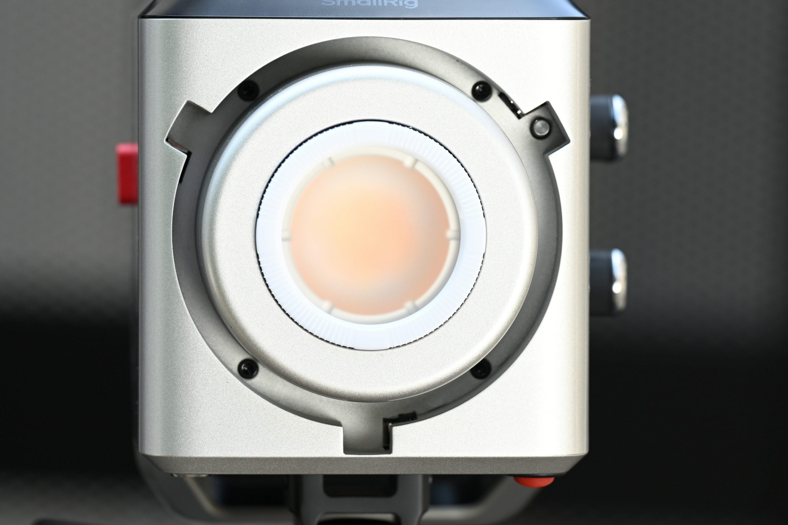 SmallRig RC 220C RGB 38 - Newsshooter