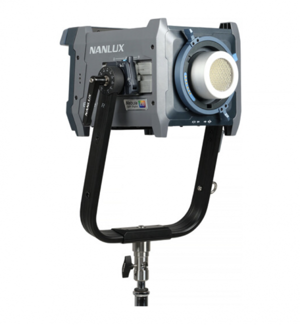 NANLUX Evoke 600C and 150C with Nebula C8 Color Light Engine First Look ...