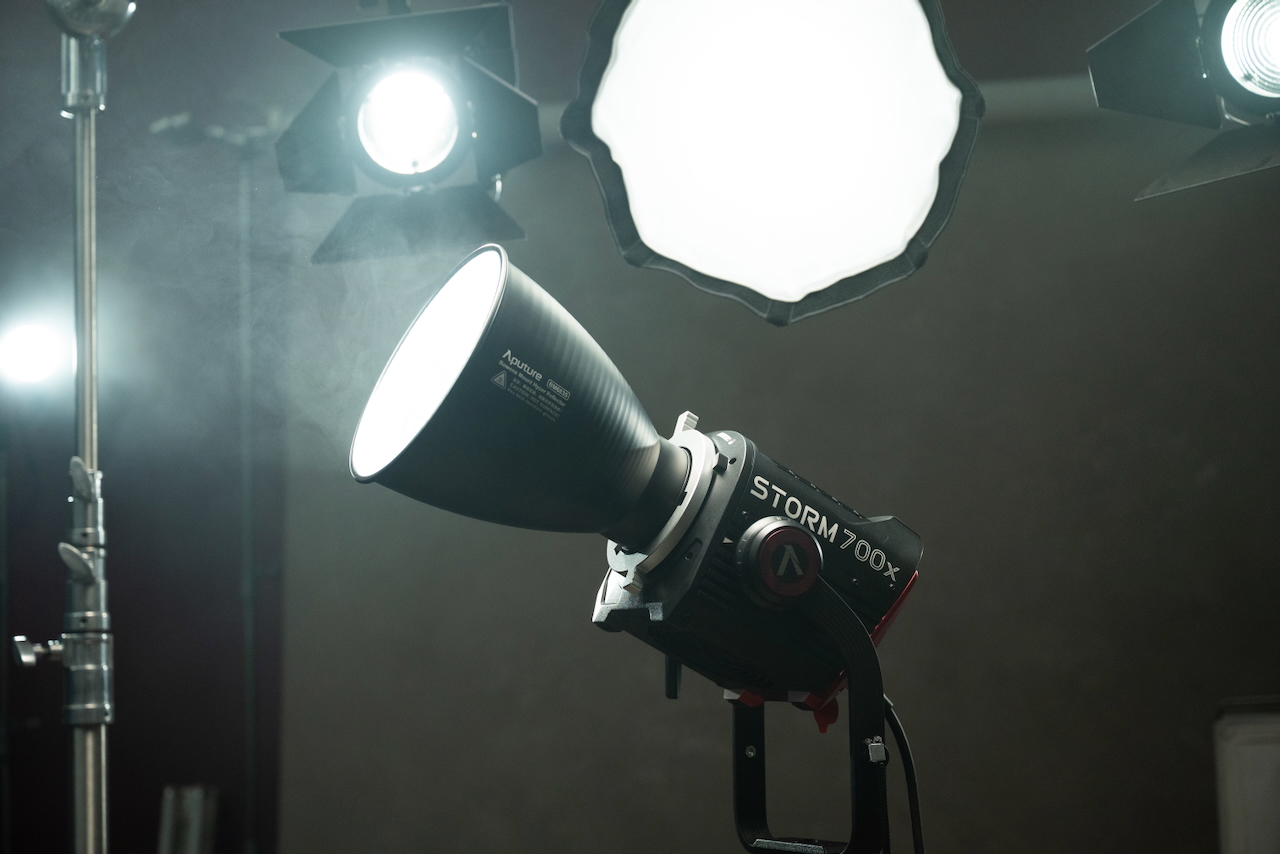 Aputure STORM 700x - Newsshooter