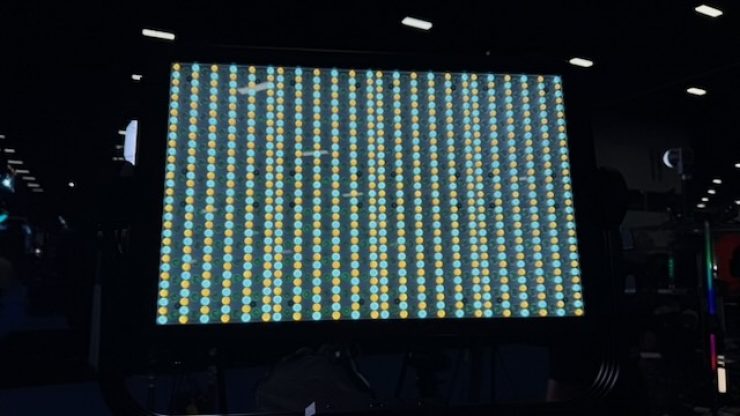 NEEWER AP600C Full Color Panel Light first look at NAB 2026 - Newsshooter