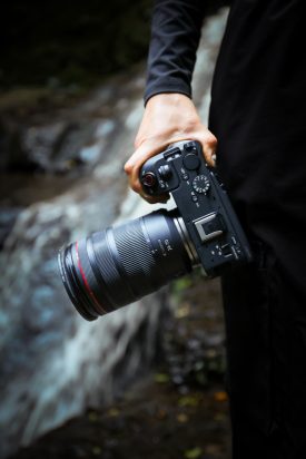 Canon EOS R6 V & RF20-50mm F4 L IS USM PZ - Newsshooter